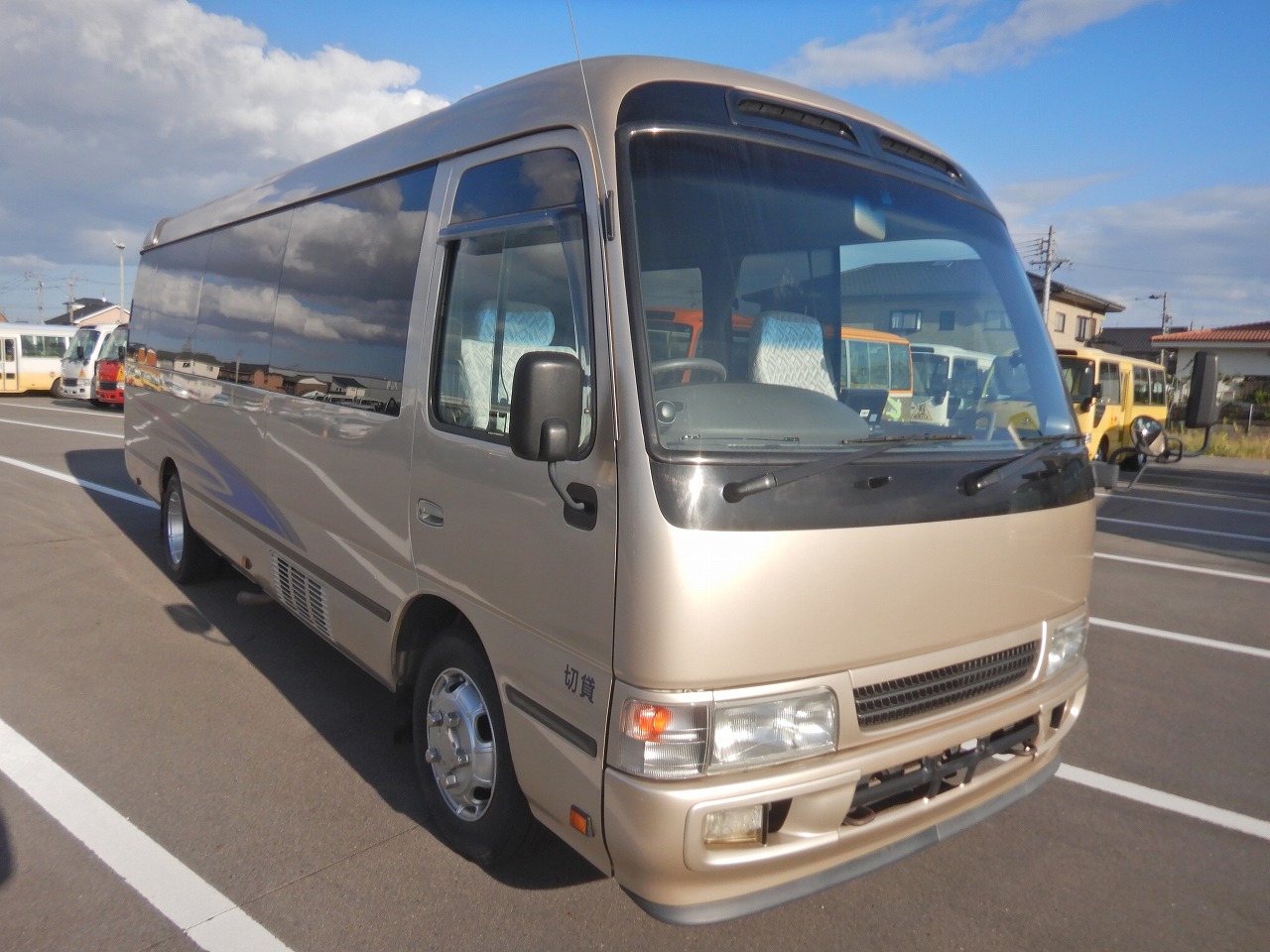 TOYOTA Coaster – Autovan Corporation