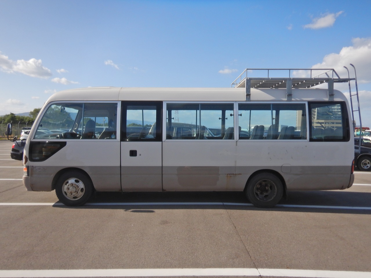TOYOTA Coaster – Autovan Corporation